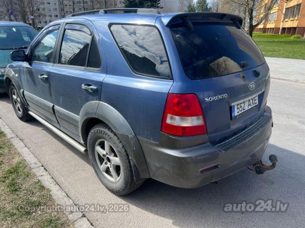 Blue Kia Sorento 2006 in Tallinn, with an engine capacity of 2.50 L and mileage of 267 thousand km for 1999 €, photo 4 on AUTOMOTO.COM.LV