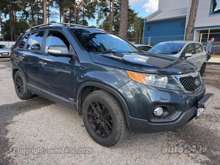 Zils Kia Sorento 2010 Tallina, ar dzinēja tilpumu 2.20 L un nobraukumu 340 tūkst. km par 5350 €, foto 6 vietnē AUTOMOTO.COM.LV