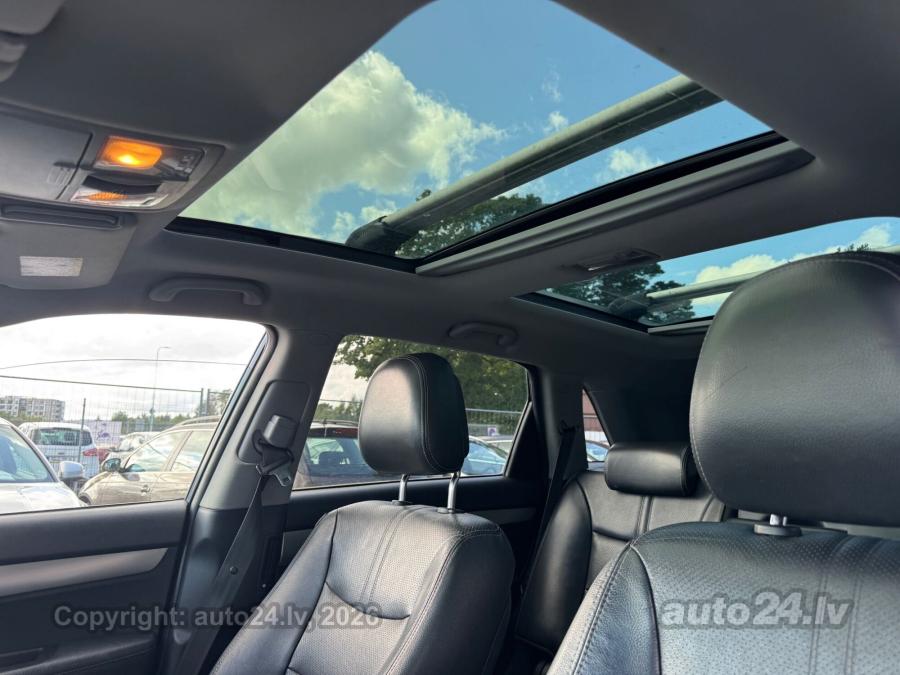 Zils Kia Sorento 2010 Tallina, ar dzinēja tilpumu 2.20 L un nobraukumu 340 tūkst. km par 5350 €, foto 13 vietnē AUTOMOTO.COM.LV