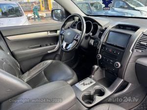 Zils Kia Sorento 2010 Tallina, ar dzinēja tilpumu 2.20 L un nobraukumu 340 tūkst. km par 5350 €, foto 16 vietnē AUTOMOTO.COM.LV