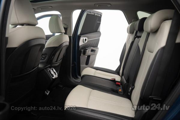 Zils Kia Sorento 2021 Tallina, ar dzinēja tilpumu 2.20 L un nobraukumu 172 tūkst. km par 26999 €, foto 10 vietnē AUTOMOTO.COM.LV