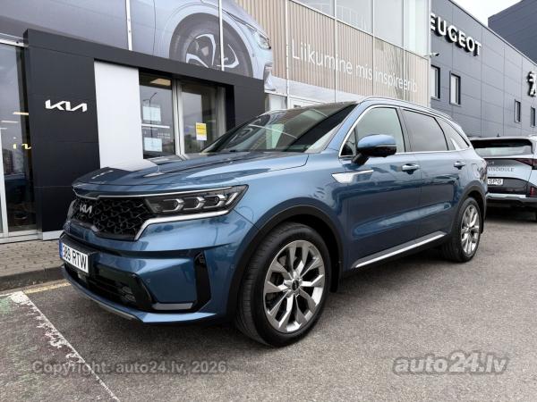 Blue Kia Sorento 2023 in Tallinn, with an engine capacity of 2.20 L and mileage of 89 thousand km for 41900 €, photo 1 on AUTOMOTO.COM.LV