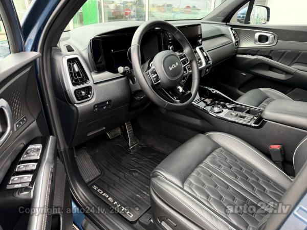 Blue Kia Sorento 2023 in Tallinn, with an engine capacity of 2.20 L and mileage of 89 thousand km for 41900 €, photo 7 on AUTOMOTO.COM.LV