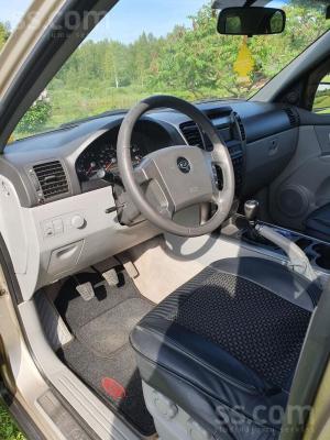 Brūns Kia Sorento 2005 Rēzekne, ar dzinēja tilpumu 2.40 L un nobraukumu 175 tūkst. km par 2800 €, foto 7 vietnē AUTOMOTO.COM.LV