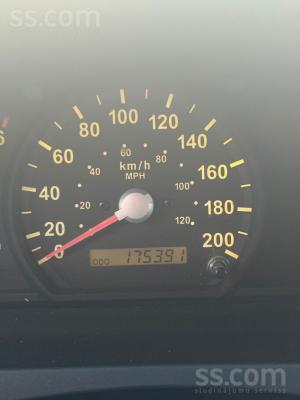 Brūns Kia Sorento 2005 Rēzekne, ar dzinēja tilpumu 2.40 L un nobraukumu 175 tūkst. km par 2800 €, foto 8 vietnē AUTOMOTO.COM.LV