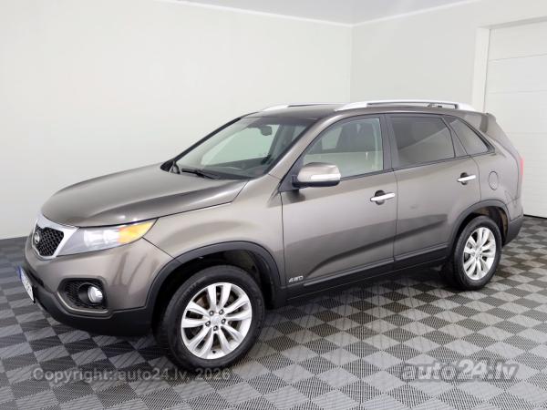 Brūns Kia Sorento 2010 Tallina, ar dzinēja tilpumu 2.20 L un nobraukumu 323 tūkst. km par 4999 €, foto 2 vietnē AUTOMOTO.COM.LV