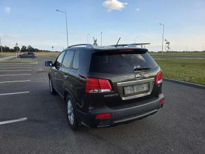 Brown Kia Sorento 2010 in Marijampole, with an engine capacity of 2.20 L and mileage of 265 thousand km for 4400 €, photo 13 on AUTOMOTO.COM.LV