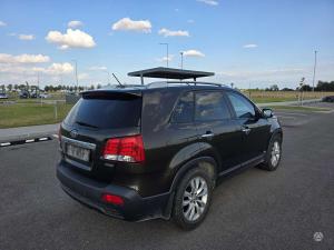 Brown Kia Sorento 2010 in Marijampole, with an engine capacity of 2.20 L and mileage of 265 thousand km for 4400 €, photo 16 on AUTOMOTO.COM.LV