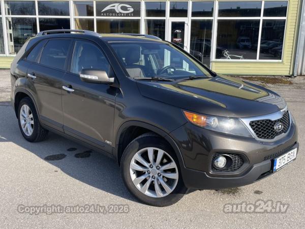 Brown Kia Sorento 2012 in Tartu, with an engine capacity of 2.20 L and mileage of 441 thousand km for 7999 €, photo 1 on AUTOMOTO.COM.LV