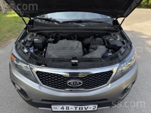 Brūns Kia Sorento 2012 Jūrmala, ar dzinēja tilpumu 2.20 L un nobraukumu 341 tūkst. km par 5690 €, foto 24 vietnē AUTOMOTO.COM.LV