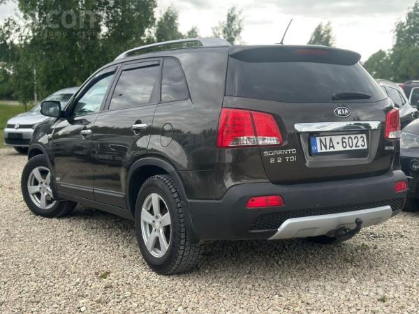 Brūns Kia Sorento 2012 Jelgava, ar dzinēja tilpumu 2.20 L un nobraukumu 0 tūkst. km par 6200 €, foto 6 vietnē AUTOMOTO.COM.LV