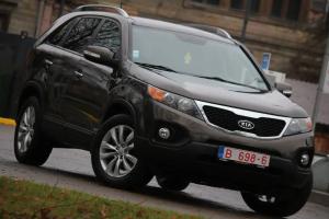 Brown Kia Sorento 2012 in Riga, with an engine capacity of 2.00 L and mileage of 186 thousand km for 7990 €, photo 4 on AUTOMOTO.COM.LV