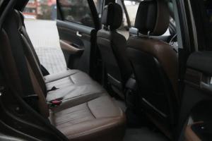 Brown Kia Sorento 2012 in Riga, with an engine capacity of 2.00 L and mileage of 186 thousand km for 7990 €, photo 16 on AUTOMOTO.COM.LV