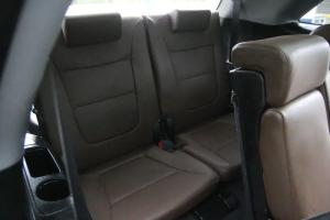 Brown Kia Sorento 2012 in Riga, with an engine capacity of 2.00 L and mileage of 186 thousand km for 7990 €, photo 19 on AUTOMOTO.COM.LV