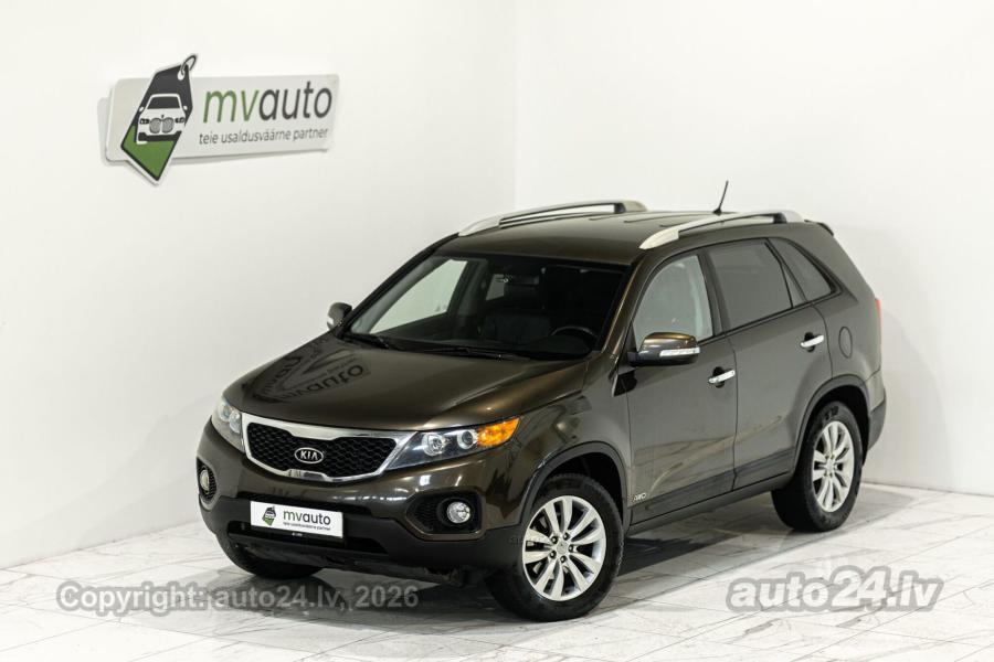 Brūns Kia Sorento 2012 Tallina, ar dzinēja tilpumu 2.20 L un nobraukumu 211 tūkst. km par 7990 €, foto 1 vietnē AUTOMOTO.COM.LV