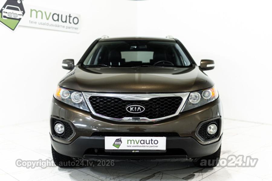 Brūns Kia Sorento 2012 Tallina, ar dzinēja tilpumu 2.20 L un nobraukumu 211 tūkst. km par 7990 €, foto 5 vietnē AUTOMOTO.COM.LV