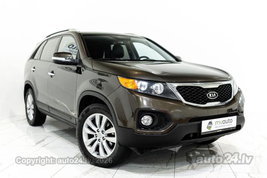 Brūns Kia Sorento 2012 Tallina, ar dzinēja tilpumu 2.20 L un nobraukumu 211 tūkst. km par 7990 €, foto 6 vietnē AUTOMOTO.COM.LV