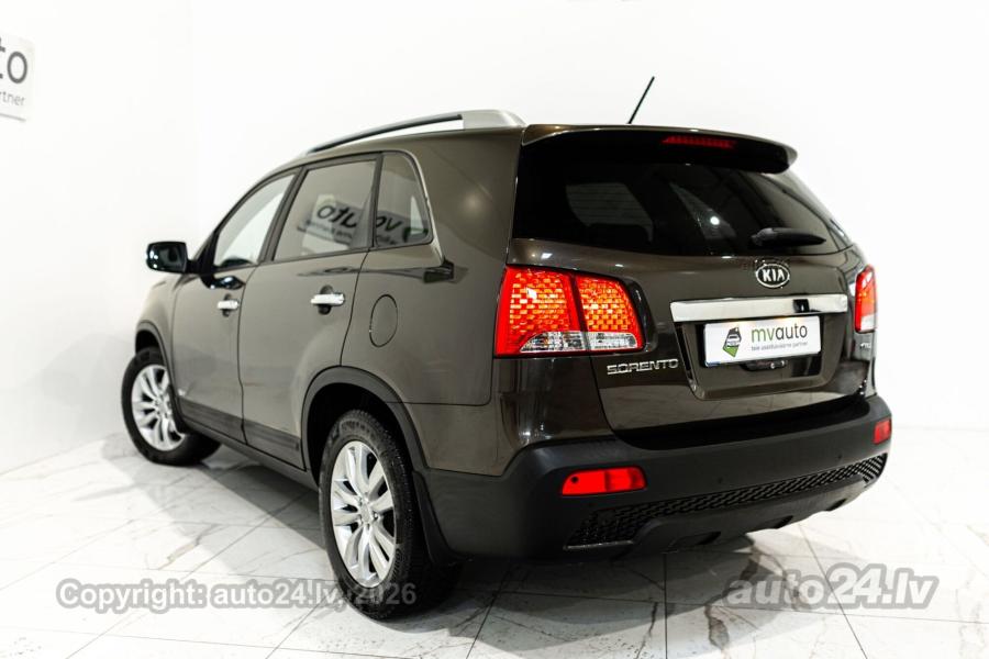 Brūns Kia Sorento 2012 Tallina, ar dzinēja tilpumu 2.20 L un nobraukumu 211 tūkst. km par 7990 €, foto 7 vietnē AUTOMOTO.COM.LV