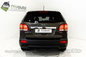 Brūns Kia Sorento 2012 Tallina, ar dzinēja tilpumu 2.20 L un nobraukumu 211 tūkst. km par 7990 €, foto 8 vietnē AUTOMOTO.COM.LV
