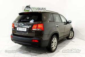 Brūns Kia Sorento 2012 Tallina, ar dzinēja tilpumu 2.20 L un nobraukumu 211 tūkst. km par 7990 €, foto 9 vietnē AUTOMOTO.COM.LV