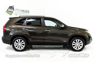 Brūns Kia Sorento 2012 Tallina, ar dzinēja tilpumu 2.20 L un nobraukumu 211 tūkst. km par 7990 €, foto 11 vietnē AUTOMOTO.COM.LV