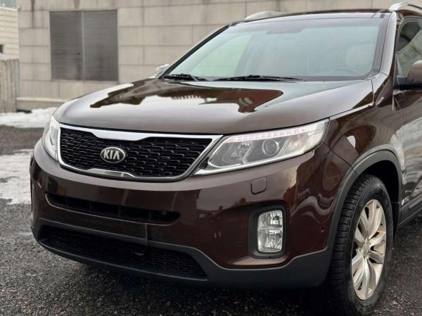 Brūns Kia Sorento 2013 Marijampole, ar dzinēja tilpumu 2.00 L un nobraukumu 138 tūkst. km par 9000 €, foto 2 vietnē AUTOMOTO.COM.LV