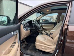 Brūns Kia Sorento 2013 Marijampole, ar dzinēja tilpumu 2.00 L un nobraukumu 138 tūkst. km par 9000 €, foto 15 vietnē AUTOMOTO.COM.LV