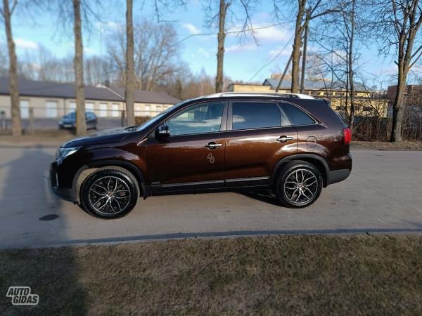 Brūns Kia Sorento 2013 Panevēža, ar dzinēja tilpumu 2.20 L un nobraukumu 272 tūkst. km par 9450 €, foto 6 vietnē AUTOMOTO.COM.LV