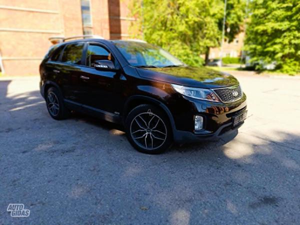 Brūns Kia Sorento 2013 Panevēža, ar dzinēja tilpumu 2.20 L un nobraukumu 273 tūkst. km par 8950 €, foto 7 vietnē AUTOMOTO.COM.LV