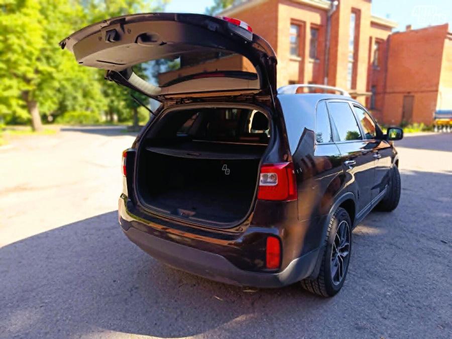 Brūns Kia Sorento 2013 Panevēža, ar dzinēja tilpumu 2.20 L un nobraukumu 273 tūkst. km par 8950 €, foto 13 vietnē AUTOMOTO.COM.LV