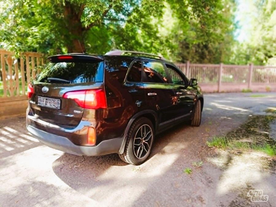 Brūns Kia Sorento 2013 Panevēža, ar dzinēja tilpumu 2.20 L un nobraukumu 273 tūkst. km par 8950 €, foto 18 vietnē AUTOMOTO.COM.LV