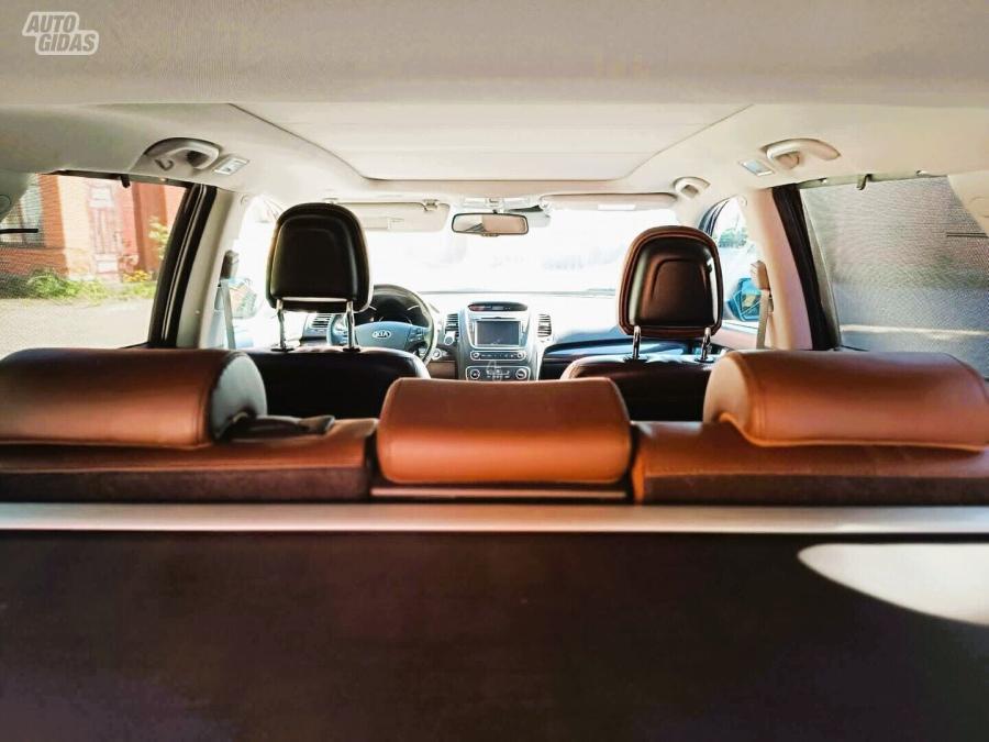 Brūns Kia Sorento 2013 Panevēža, ar dzinēja tilpumu 2.20 L un nobraukumu 273 tūkst. km par 8950 €, foto 19 vietnē AUTOMOTO.COM.LV