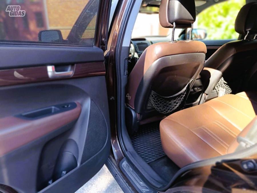 Brūns Kia Sorento 2013 Panevēža, ar dzinēja tilpumu 2.20 L un nobraukumu 273 tūkst. km par 8950 €, foto 24 vietnē AUTOMOTO.COM.LV