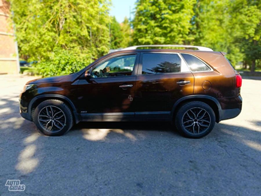Brūns Kia Sorento 2013 Panevēža, ar dzinēja tilpumu 2.20 L un nobraukumu 273 tūkst. km par 8950 €, foto 30 vietnē AUTOMOTO.COM.LV