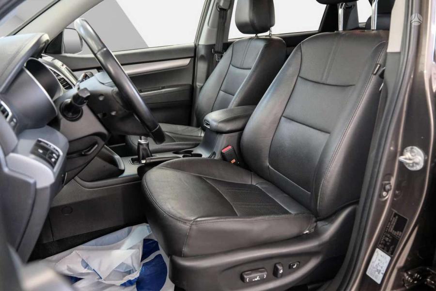Brūns Kia Sorento 2013 Kauņa, ar dzinēja tilpumu 2.00 L un nobraukumu 249 tūkst. km par 8100 €, foto 6 vietnē AUTOMOTO.COM.LV