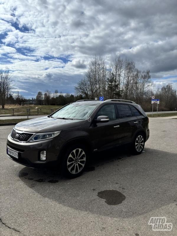 Brūns Kia Sorento 2013 Utena, ar dzinēja tilpumu 2.20 L un nobraukumu 283 tūkst. km par 9000 €, foto 4 vietnē AUTOMOTO.COM.LV