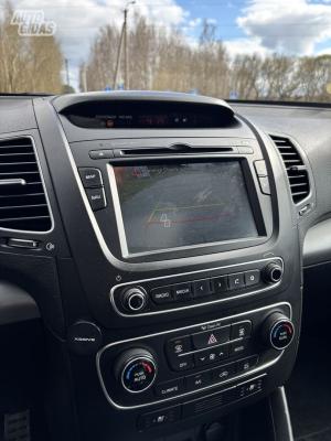 Brūns Kia Sorento 2013 Utena, ar dzinēja tilpumu 2.20 L un nobraukumu 283 tūkst. km par 9000 €, foto 10 vietnē AUTOMOTO.COM.LV