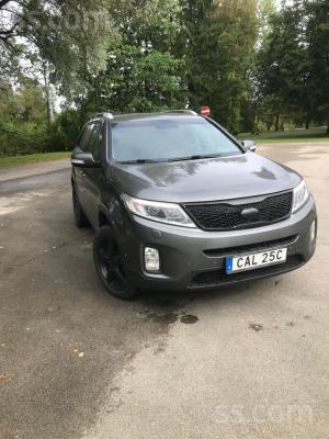 Brūns Kia Sorento 2013 Jūrmala, ar dzinēja tilpumu 2.20 L un nobraukumu 330 tūkst. km par 9500 €, foto 3 vietnē AUTOMOTO.COM.LV