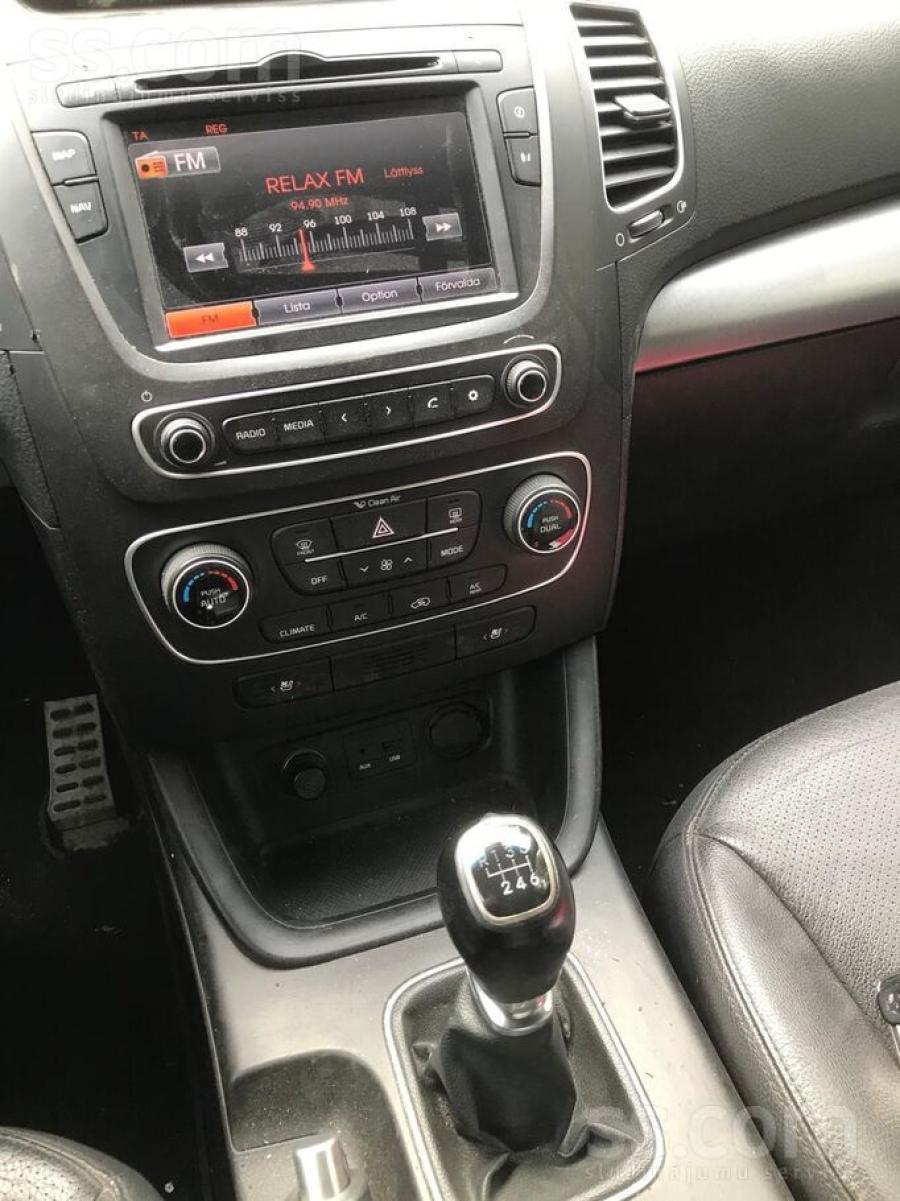 Brūns Kia Sorento 2013 Jūrmala, ar dzinēja tilpumu 2.20 L un nobraukumu 330 tūkst. km par 9500 €, foto 9 vietnē AUTOMOTO.COM.LV
