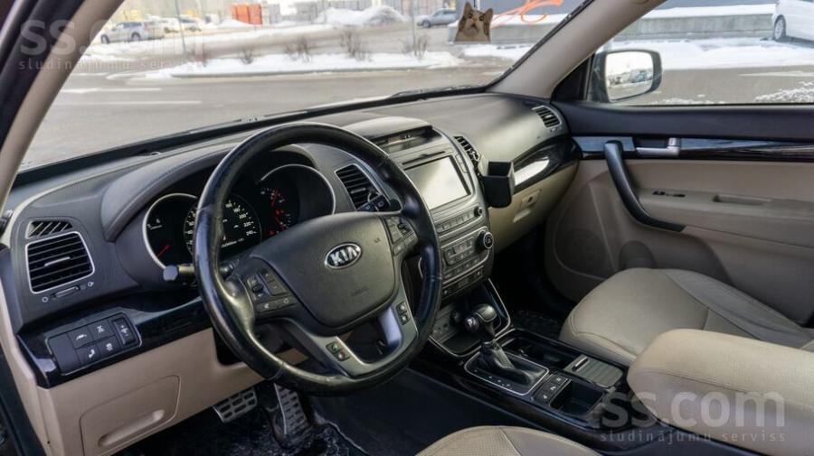 Brūns Kia Sorento 2014 Rīga, ar dzinēja tilpumu 2.20 L un nobraukumu 153 tūkst. km par 9990 €, foto 10 vietnē AUTOMOTO.COM.LV
