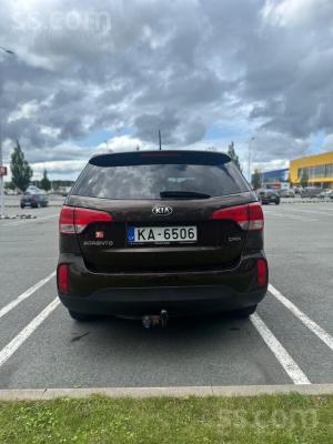 Brūns Kia Sorento 2014 Rīga, ar dzinēja tilpumu 2.20 L un nobraukumu 268 tūkst. km par 11900 €, foto 5 vietnē AUTOMOTO.COM.LV