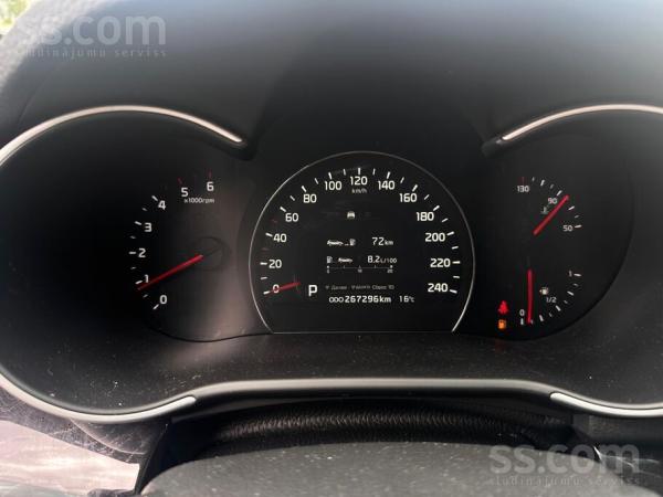Brown Kia Sorento 2014 in Riga, with an engine capacity of 2.20 L and mileage of 268 thousand km for 11900 €, photo 9 on AUTOMOTO.COM.LV