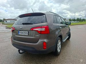 Brown Kia Sorento 2014 in Marijampole, with an engine capacity of 2.20 L and mileage of 288 thousand km for 8100 €, photo 4 on AUTOMOTO.COM.LV