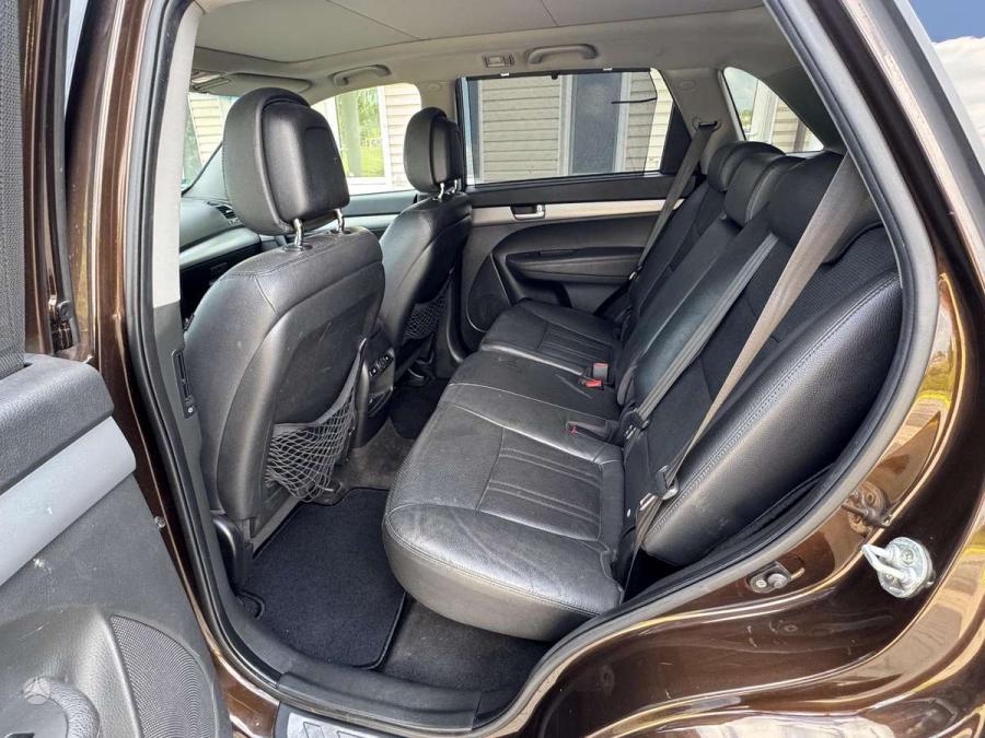 Brūns Kia Sorento 2014 Viļņa, ar dzinēja tilpumu 2.20 L un nobraukumu 234 tūkst. km par 10800 €, foto 14 vietnē AUTOMOTO.COM.LV