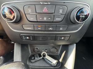 Brūns Kia Sorento 2014 Viļņa, ar dzinēja tilpumu 2.20 L un nobraukumu 234 tūkst. km par 10800 €, foto 29 vietnē AUTOMOTO.COM.LV