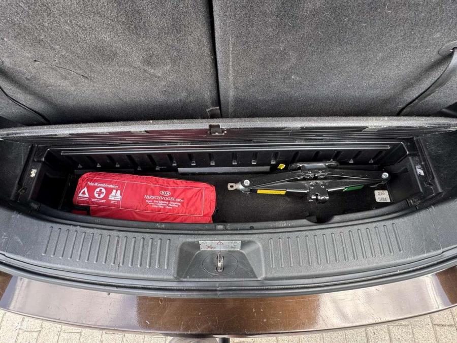 Brūns Kia Sorento 2014 Viļņa, ar dzinēja tilpumu 2.20 L un nobraukumu 234 tūkst. km par 10800 €, foto 30 vietnē AUTOMOTO.COM.LV