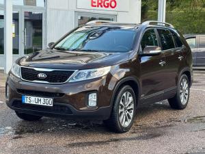 Brown Kia Sorento 2014 in Jonava, with an engine capacity of 2.20 L and mileage of 281 thousand km for 9700 €, photo 7 on AUTOMOTO.COM.LV