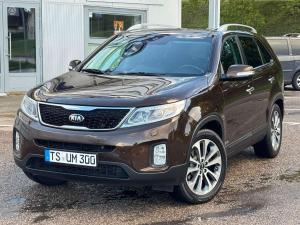Brown Kia Sorento 2014 in Jonava, with an engine capacity of 2.20 L and mileage of 281 thousand km for 9700 €, photo 11 on AUTOMOTO.COM.LV