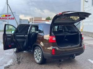 Brown Kia Sorento 2014 in Jonava, with an engine capacity of 2.20 L and mileage of 281 thousand km for 9700 €, photo 30 on AUTOMOTO.COM.LV
