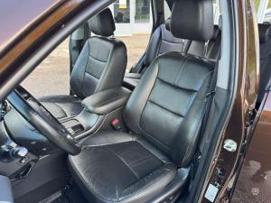 Brown Kia Sorento 2014 in Jonava, with an engine capacity of 2.20 L and mileage of 281 thousand km for 9700 €, photo 32 on AUTOMOTO.COM.LV